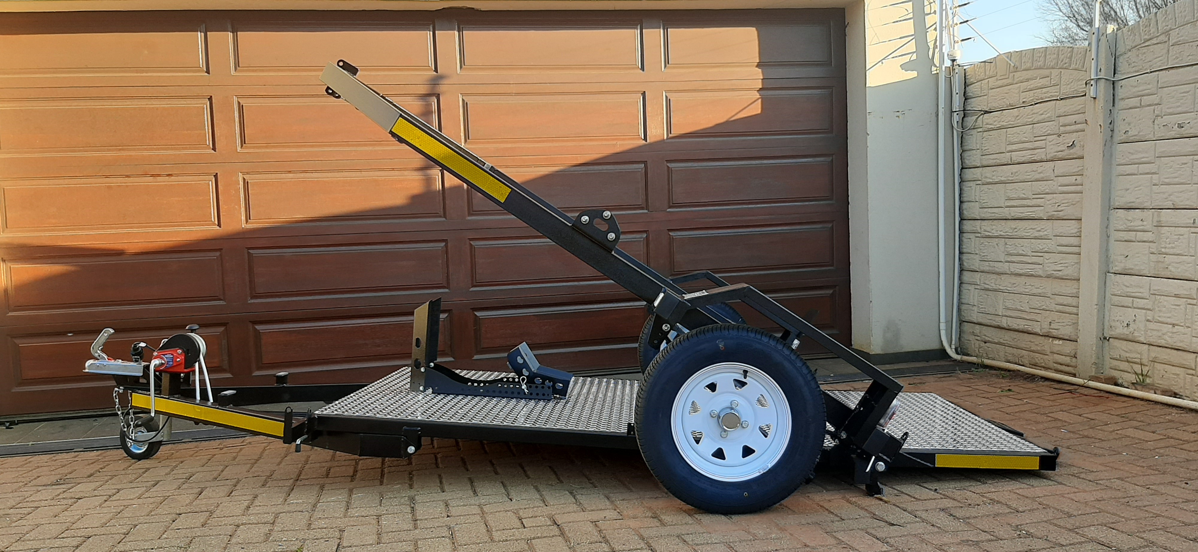 EL L Fold Open LS – Compact Bike Trailers and Motorcycle Accessories